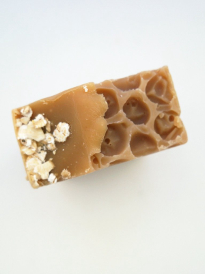 Velouria Boutique & Gallery Sos Bar Soap, Oatmilk & Honey - Autumn